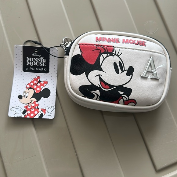 Disney | Accessories | Disney Minnie Mouse A Coin Purse | Poshmark
